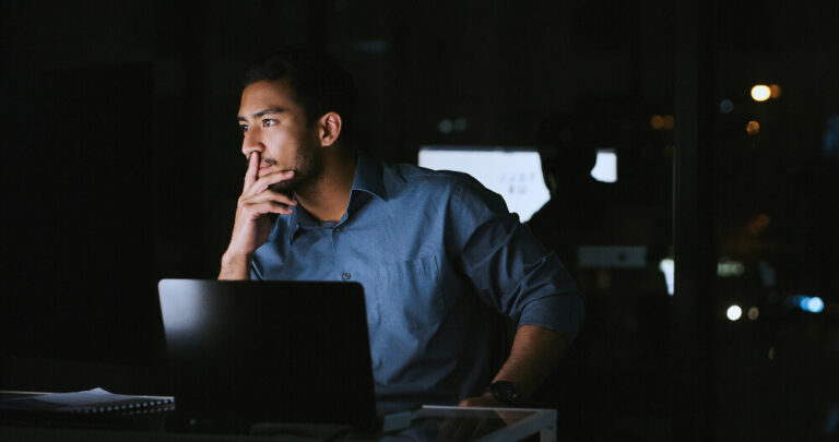12 Reasons You're Unmotivated At Work (And What To Do About It)